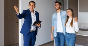 How to Start a Career as a Real Estate Agent - Mini Guide